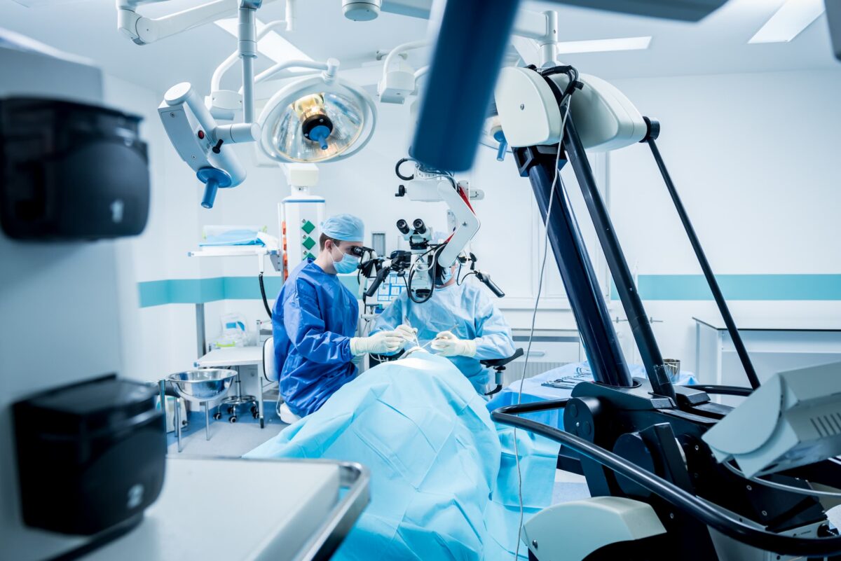 Multifocal Lenses for Cataract Surgery: Pros and Cons